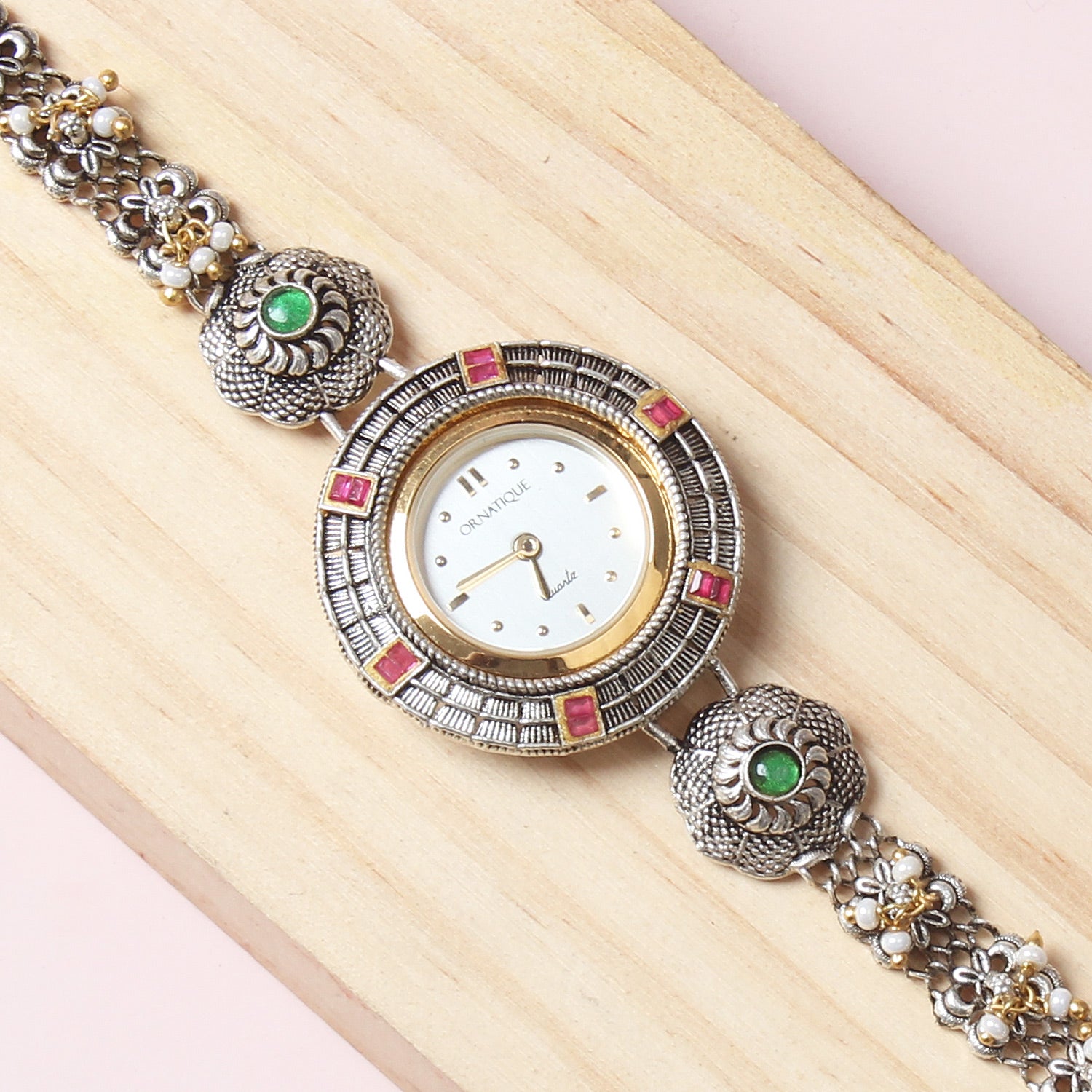 Circle Of Elegant Dial With Floral Beaded Links Oxidised Women's Silve ...