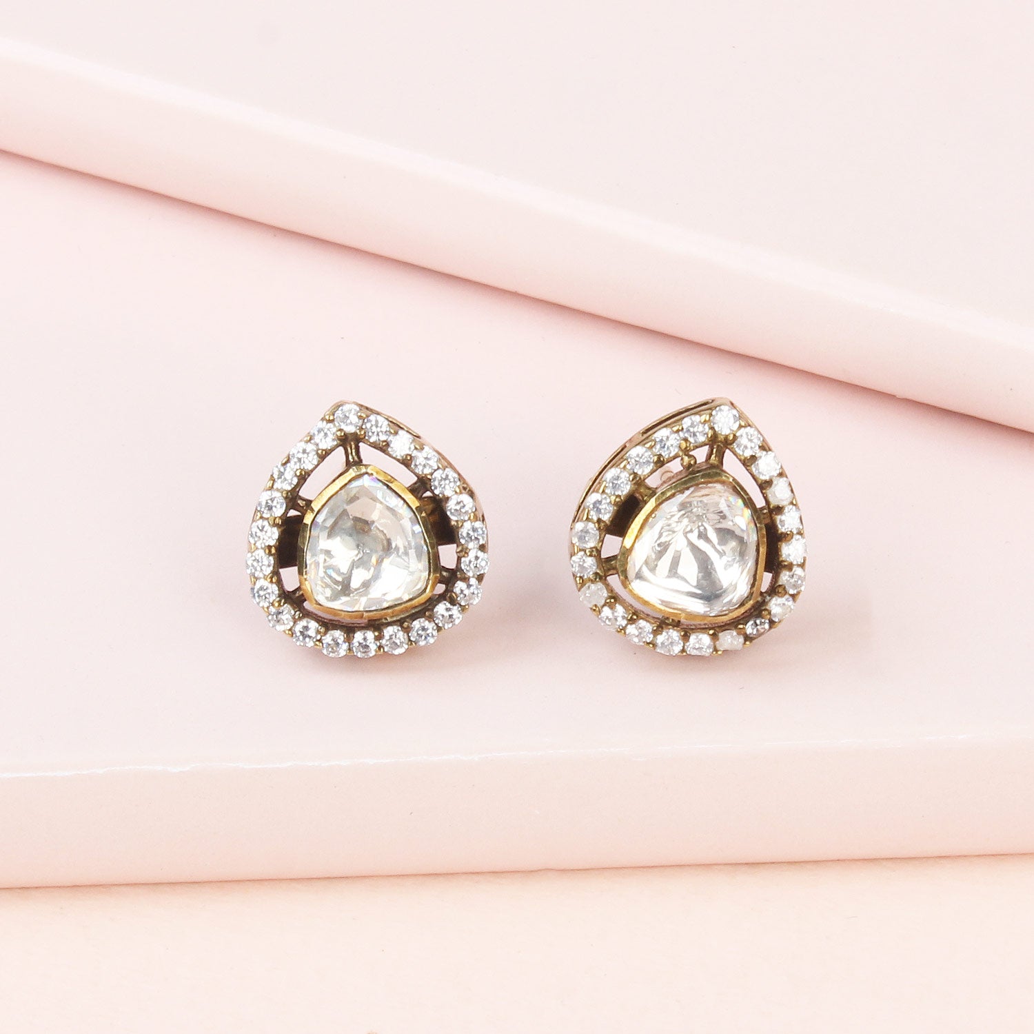 Stunning Circle Victorian Moissanite Choker With Earring – The Velli Shop
